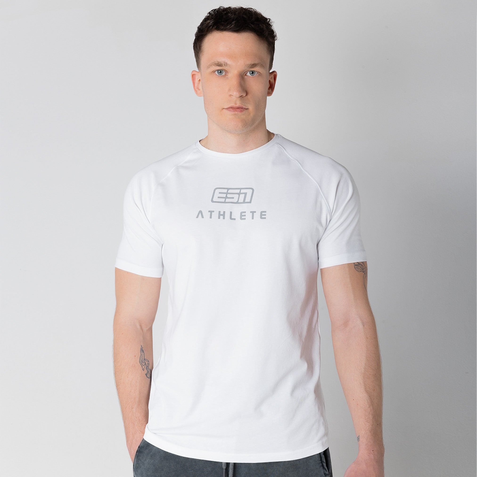 ESN Athlete Squad Fitted T-Shirt | Form-fitting T-shirt